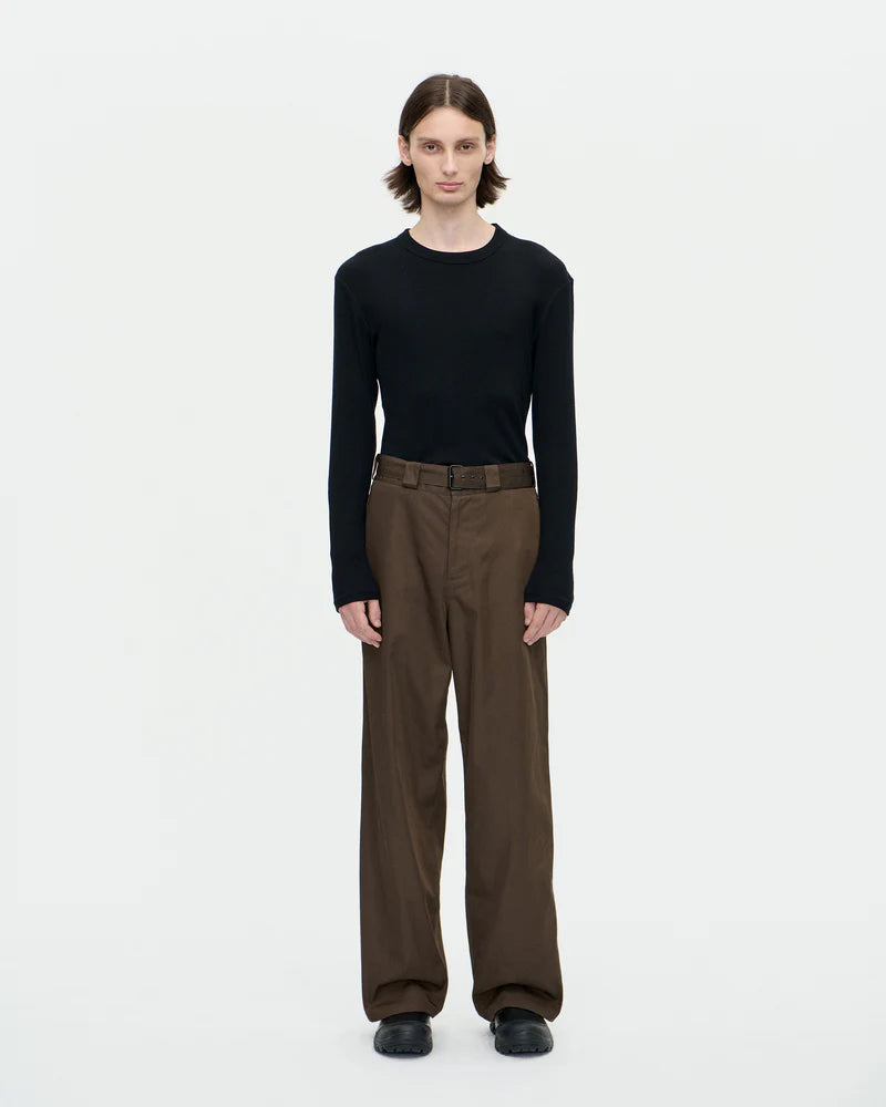 Berner Kühl 「Belt Trouser Memory Chocolate」 – SISTER