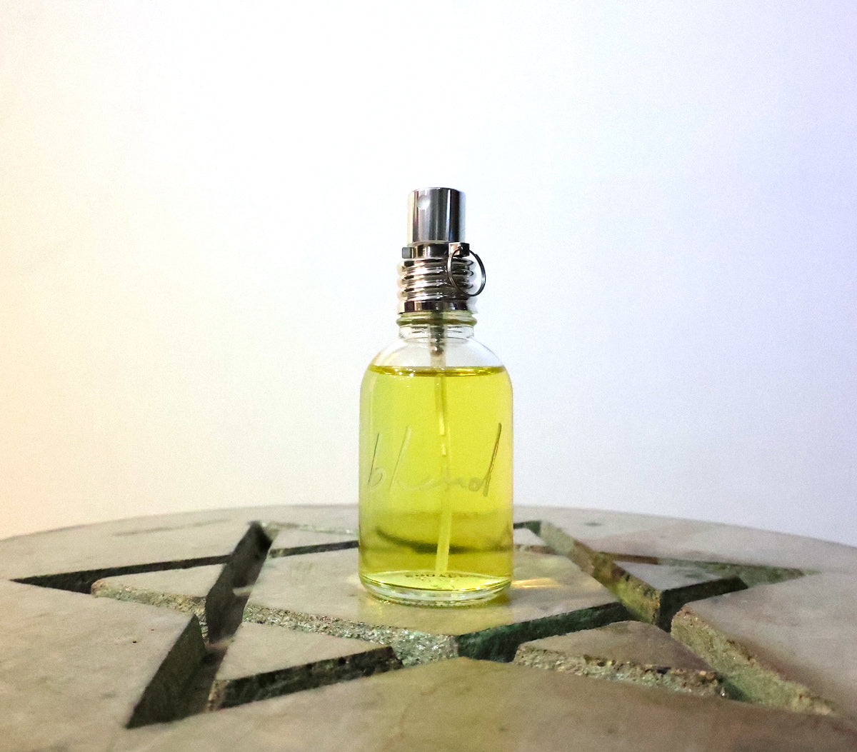 AUGUSTE-PRESENTATION 「EAU DE TOILETTE （FRAGRANCE SPRAY）」 – SISTER