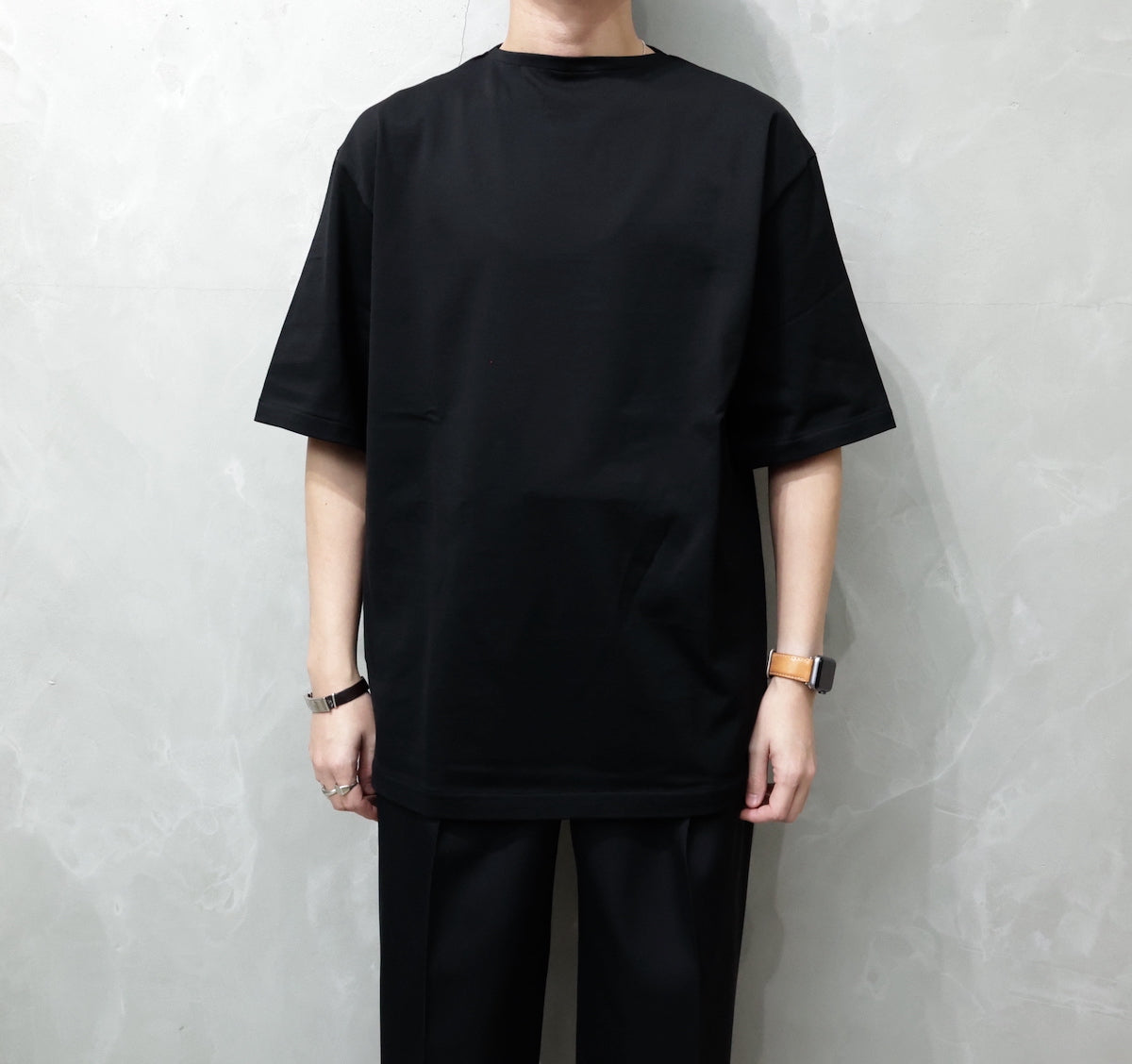 AURALEE 「LUSTER PLATING BOAT NECK TEE / BLACK」 – SISTER
