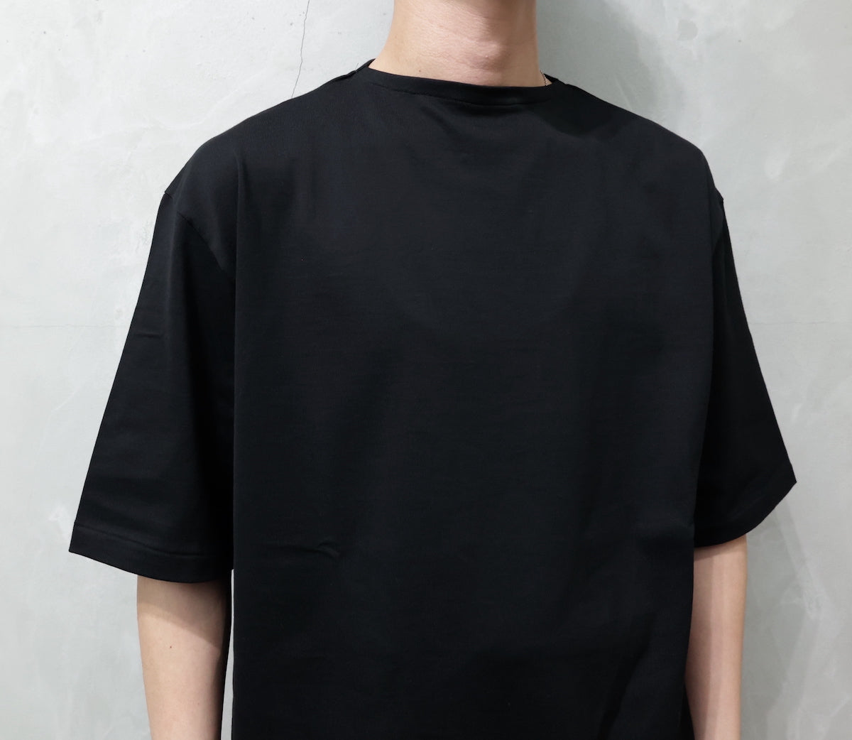 AURALEE 「LUSTER PLATING BOAT NECK TEE / BLACK」 – SISTER